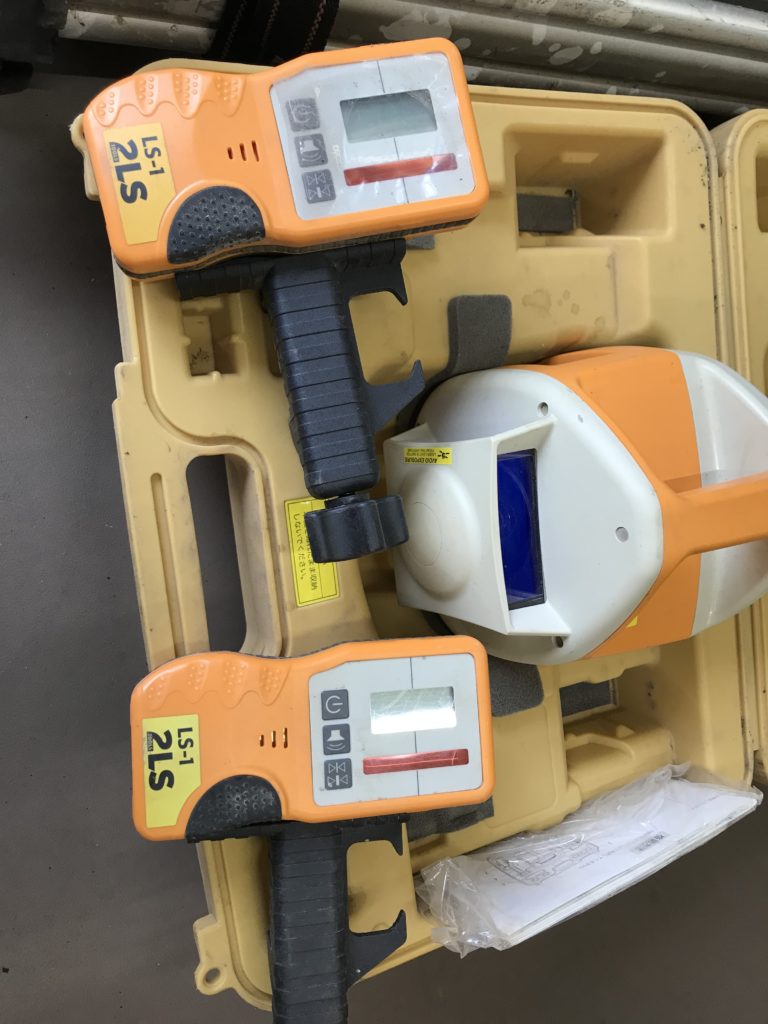 入間店【TAURUS ローティングレーザー 2LS】を所沢市のお客様からお買取り致しました！